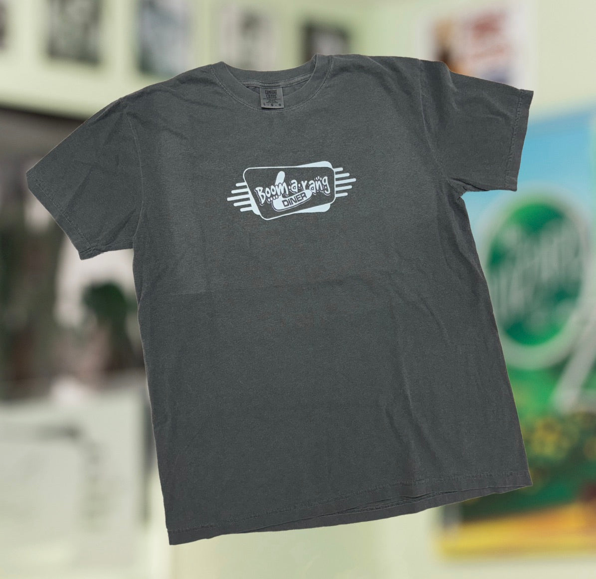 Retro Logo Tee – Boomarang Diner Swag